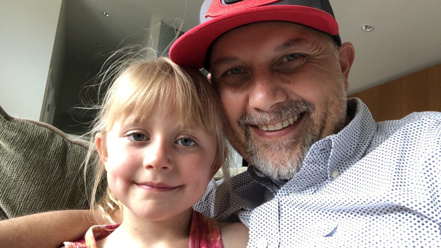Ella-bo-bella-bo-boo-bo-boo - Adam Olsen