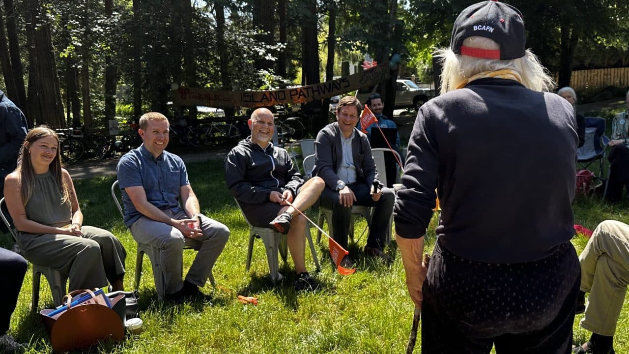 Transportation and Infrastructure Minister Rob Fleming visits Salt ...